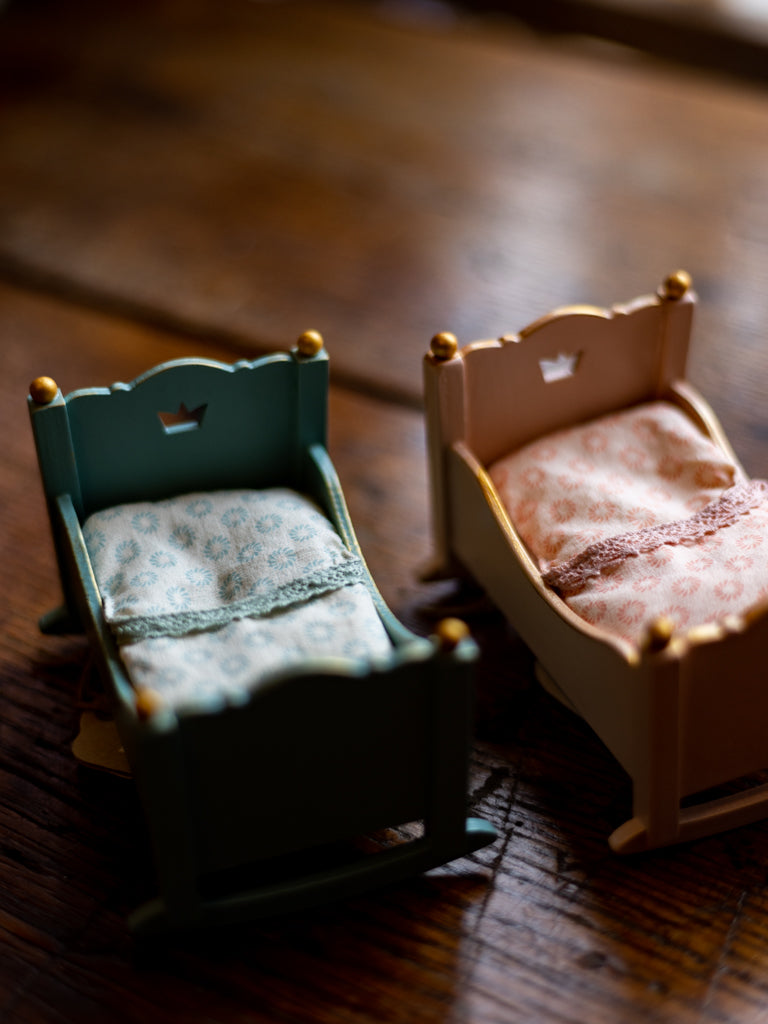 Maileg - Cradle for Baby Mouse – Est Australia Pty Ltd